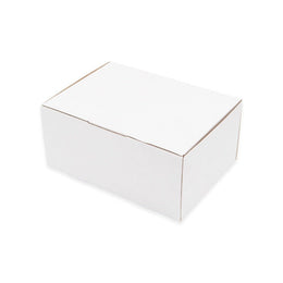 BoxMore White Diecut Mailing Box 220 x 160 x 100mm B40
